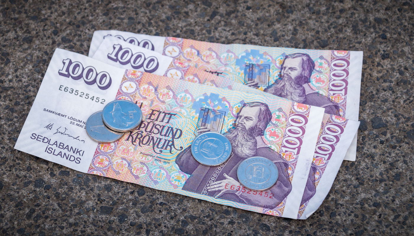 Island Währung: Tipps zu Geldwechsel, Kreditkarte, Bargeld & Bezahlen ...